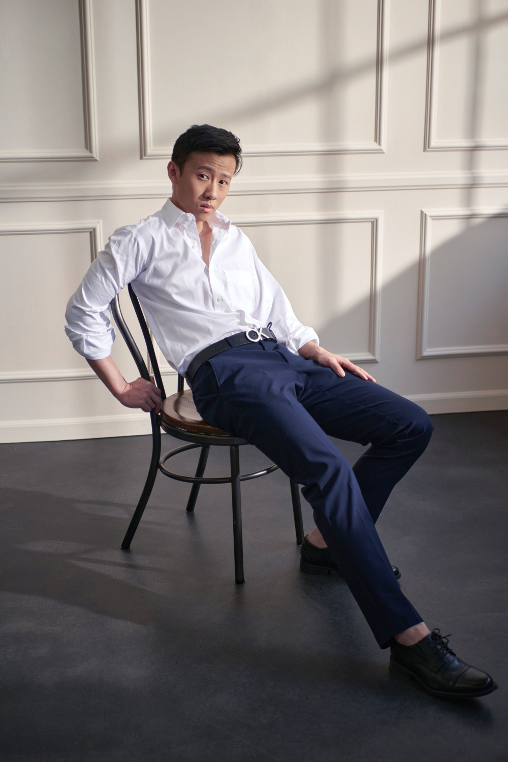 20+ Best Stylish Male Model Poses and Ideas for 2024