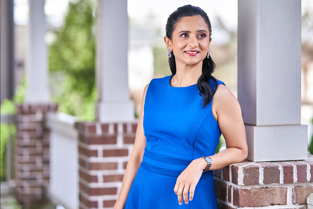 More Than Just A Headshot // Dr. Nidhi Gupta Environmental Portrait